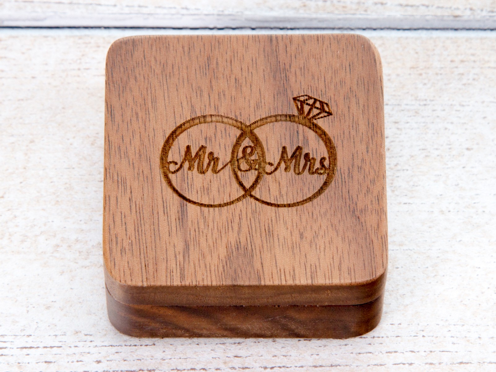 Ring Box engraved 'Mr & Mrs'